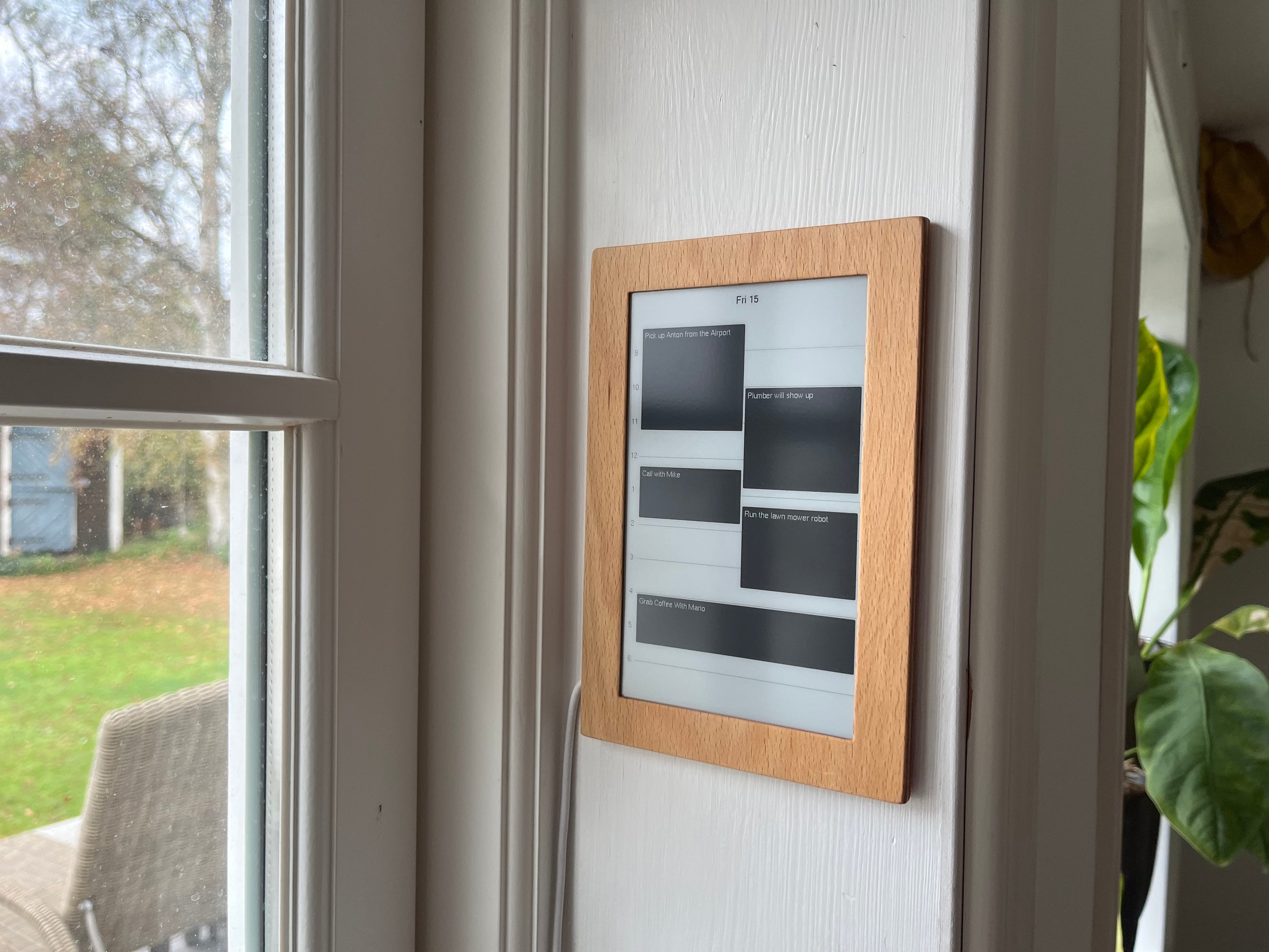 The Invisible Smart Display – Invisible Computers